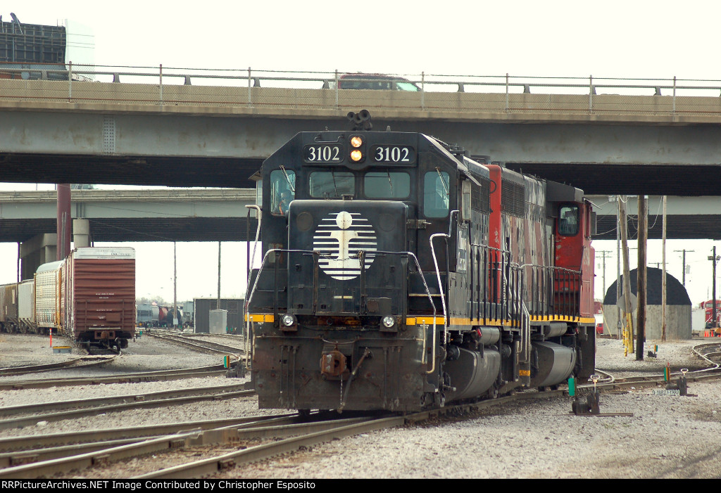 IC GP40R 3102